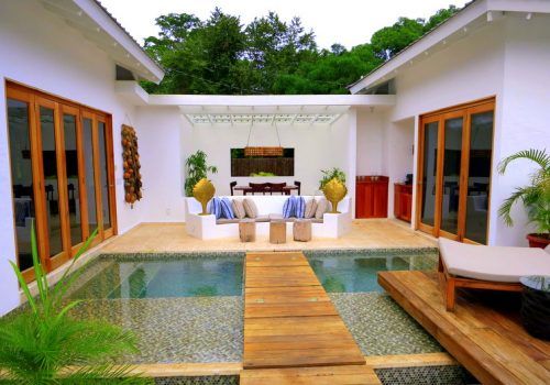 Fun Hotels and Resorts Around the World: 20 Ideas – Around the World "L"
